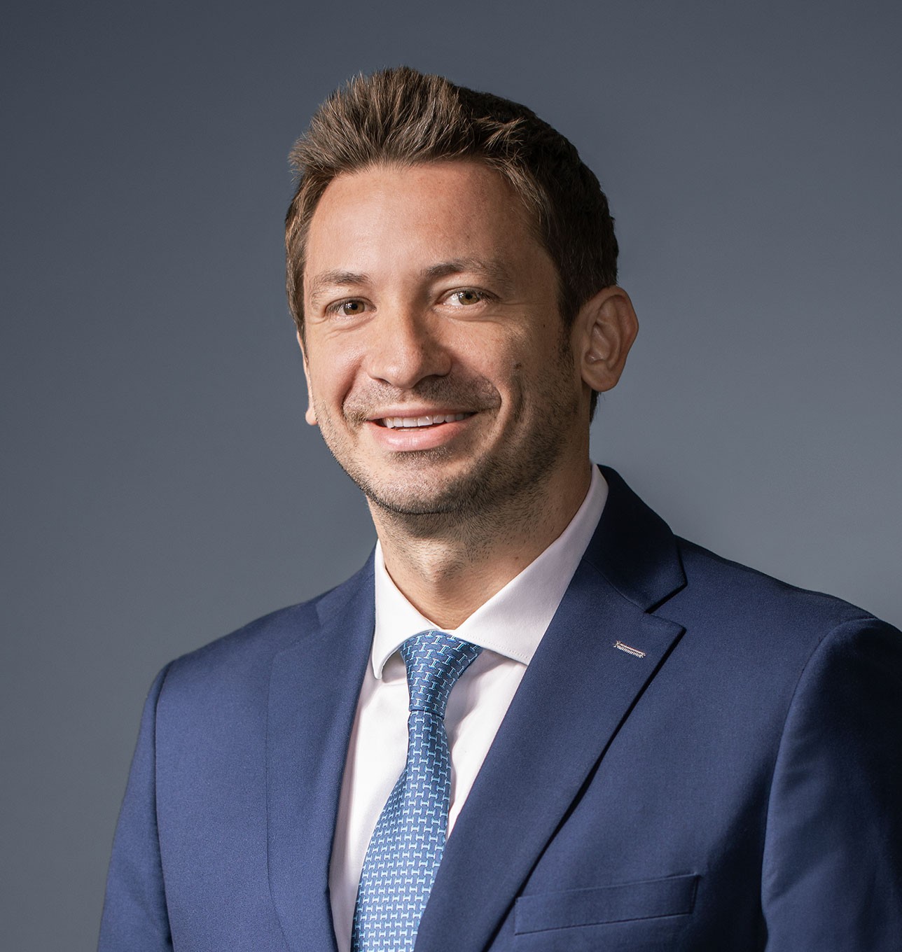 Nick Kouvaritakis | People | Mayer Brown