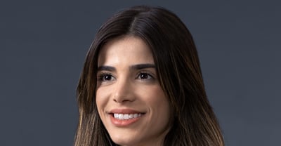 Livia Langhi | People | Mayer Brown